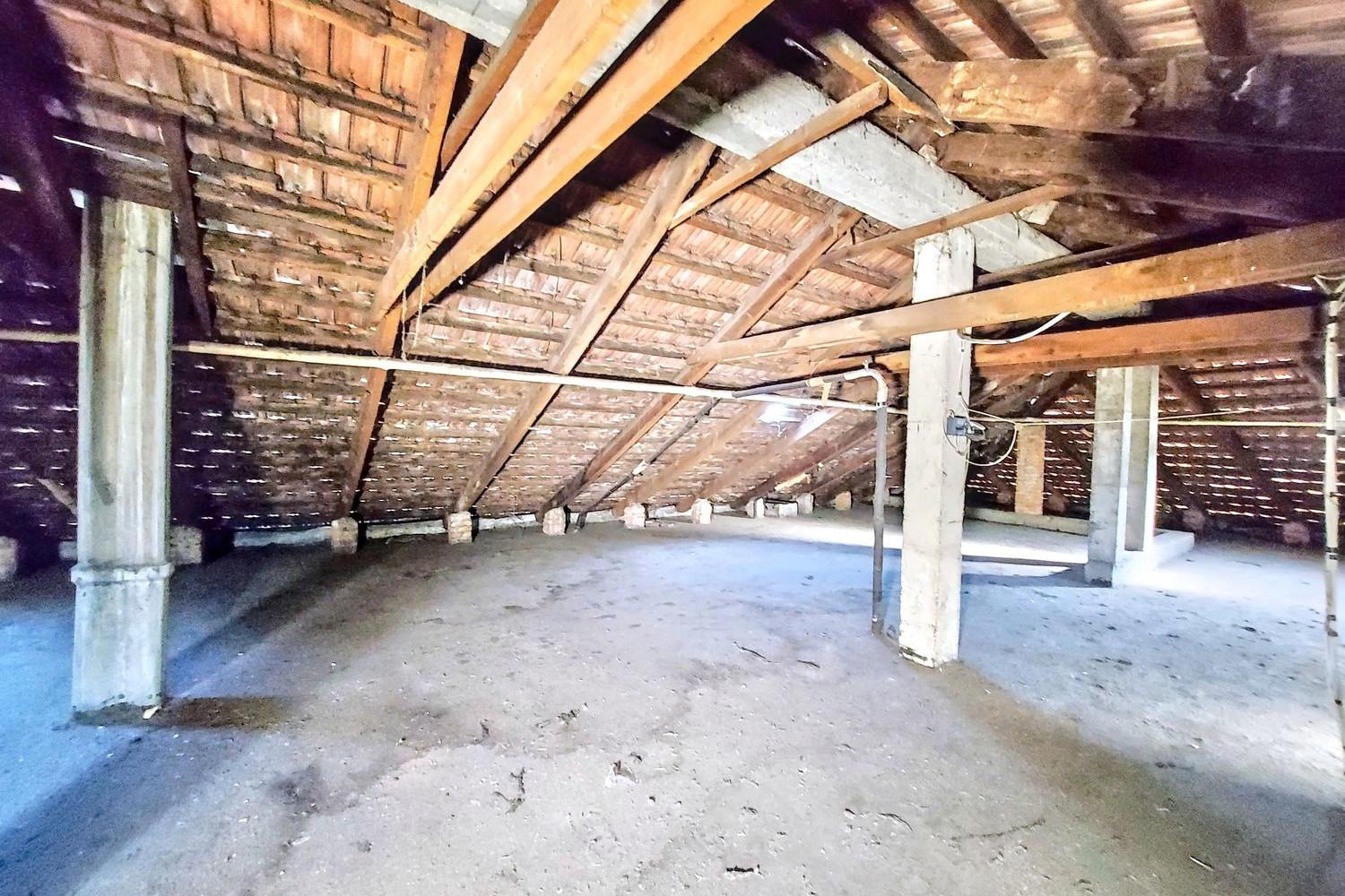 Sottotetto non abitabile a Torino, Asta 25800 - Quimmo