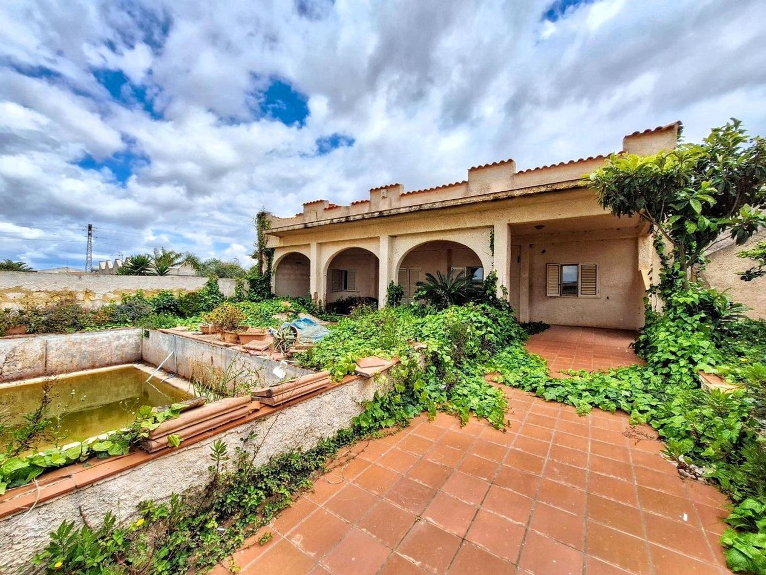 Asta Villino indipendente con piscina a Trapani, Asta 2515052 - Quimmo